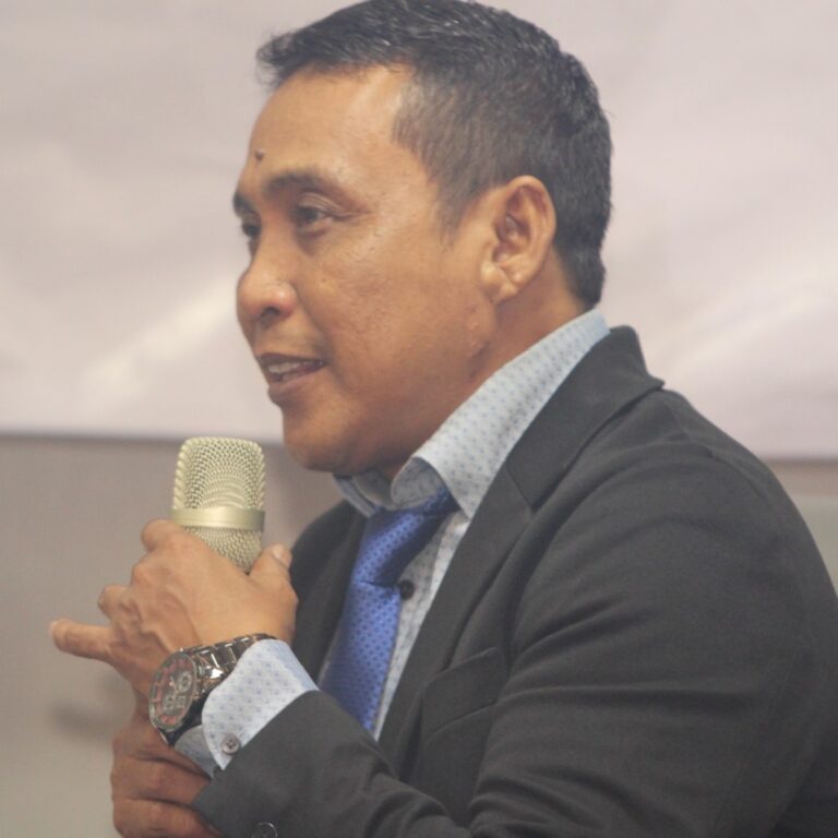 PLN Gagal, Rakyat dan Ekonomi Terancam - Money Talk